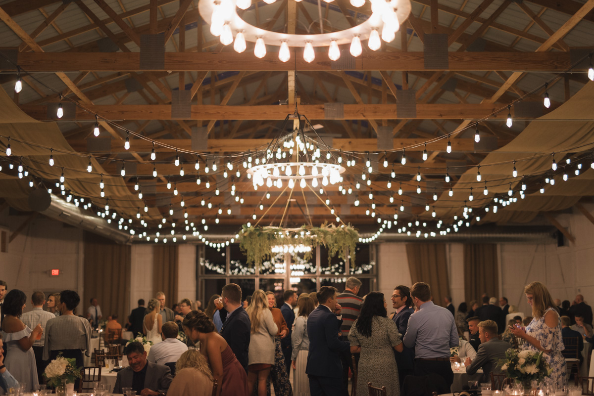 8 Gorgeous Lake Geneva Wedding Venues | valeriehalling.com